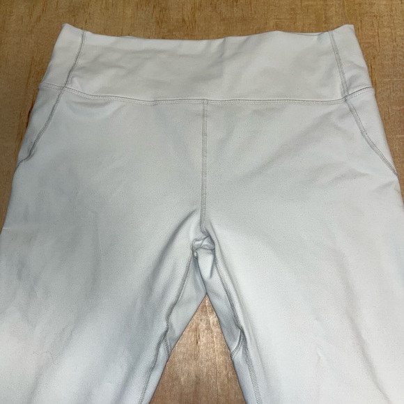 Fabletics | Pants & Jumpsuits | Fabletics Powerhold White Leggings With ...